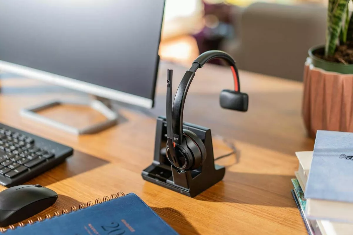 Plantronics HP Poly Savi 8210 Office Wireless Headset – Ideal Headsets