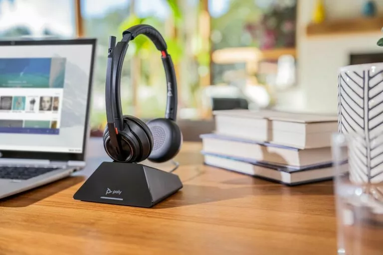 Plantronics HP Poly 8220 Office ANC Wireless UC Stereo DECT Headset, PC ...